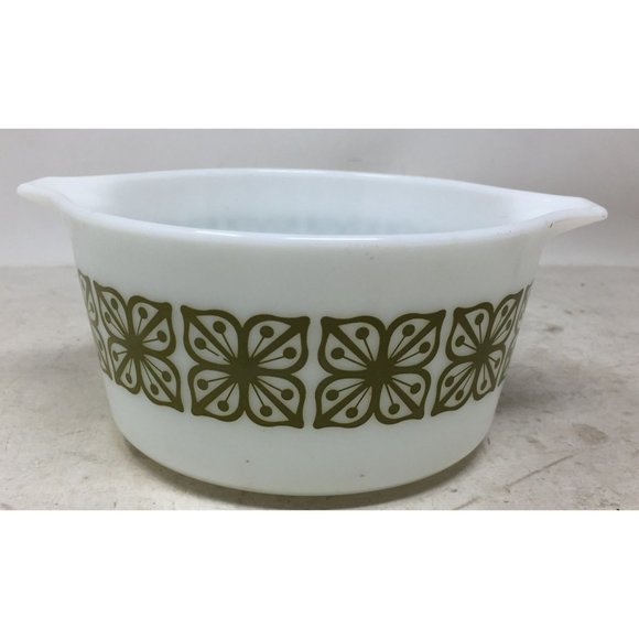 Kitchen | Vintage Whitegreen Pyrex Casserole Dish | Poshmark